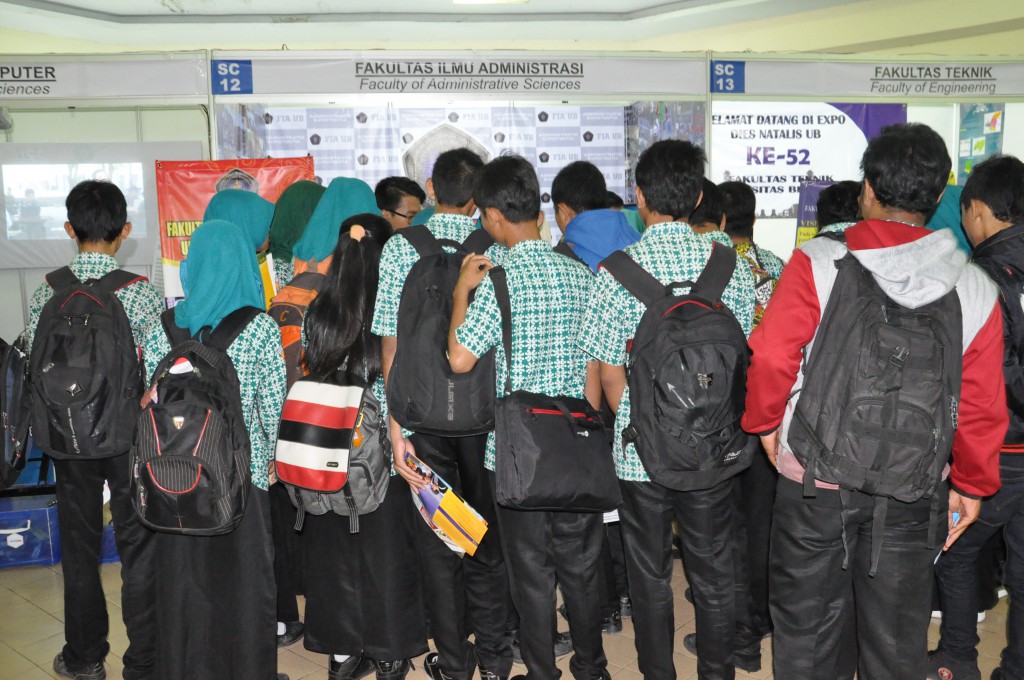 Sosialisasi FIA UB di UB Expo Beberkan Prospek Kerja Lulusannya ...
