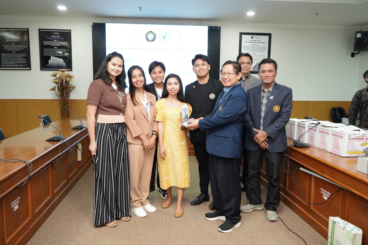 (Spec. Report) Penutupan Program Student Inbound, Mahasiswa Filipina ...