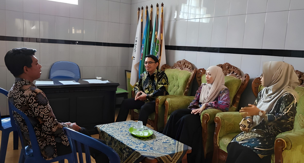 Pengabdian Kepada Masyarakat Dosen FIA UB – Fakultas Ilmu Administrasi ...